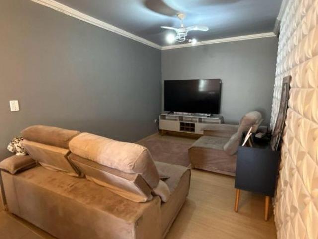 Terreno com 3 casas à venda em Piraquara, Jardim Esmeralda 250m²