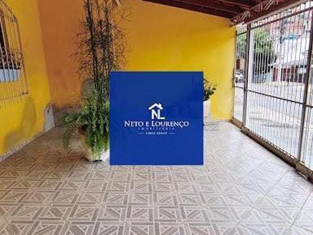 Terreno com 3 Casas à Venda na Vila Popular Várzea Paulista, 200m²