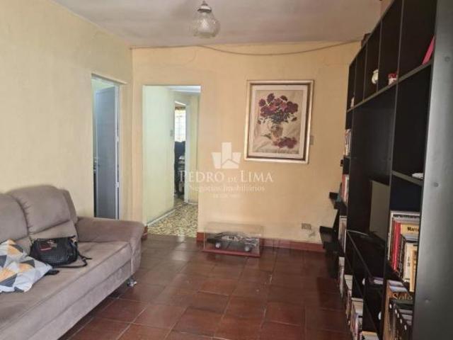 Terreno com 3 casas antigas no Cangaíba, ideal para construtores