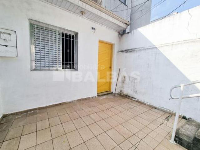 TERRENO COM 3 CASAS PRÓXIMO AO MERCADO MUNICIPAL DA PENHA