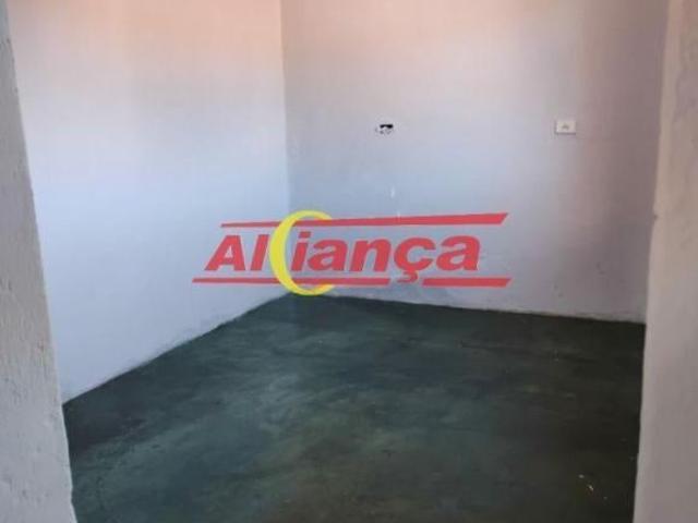 Terreno com 3 casas