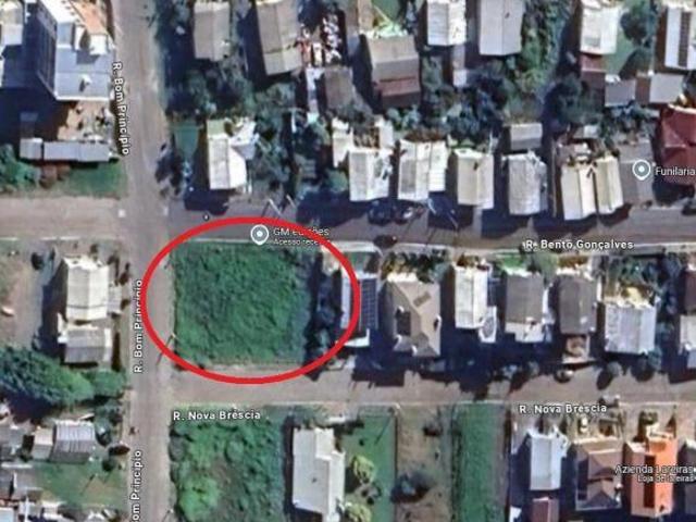 Terreno com 3 três frentes, ideal para construção de prédio ou sobrados