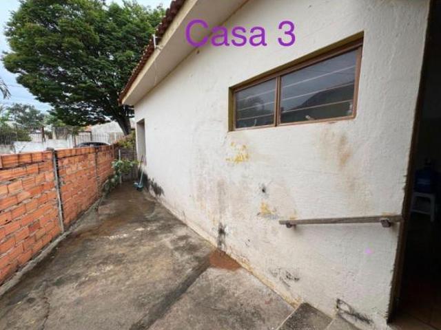 Terreno com 3 unidades prontas
