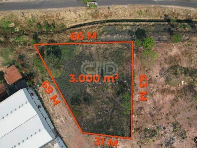 Terreno com 3.000 m² a poucos metros do Comper Miguel Sutil