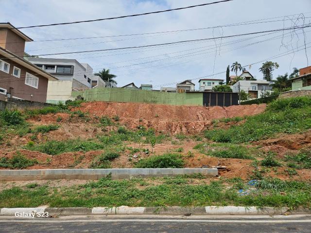 Terreno com venda localizado no condominio Country Cluby em Arujá SP!