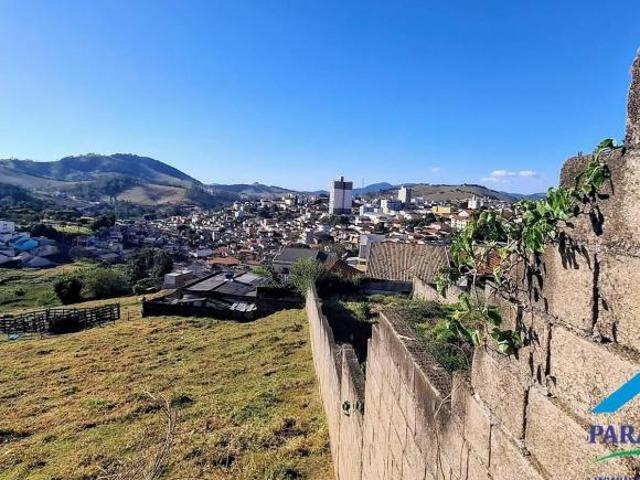 Terreno com vista espetacular à venda em Paraisópolis MG