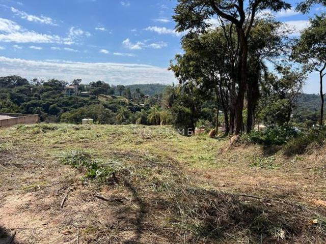 Terreno com Vista Panorâmica no Condomínio Solar das Palmeiras – Seção 2