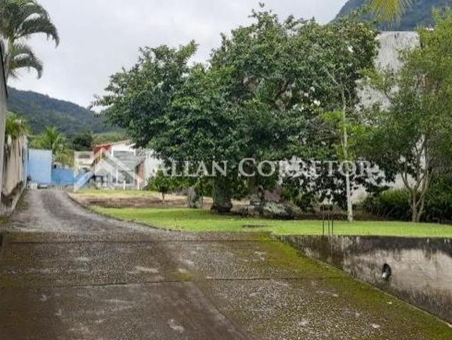 TERRENO COM VISTA PARA O MAR, COM INFRA ESTRUTURA PRONTA PARA O SEU NOVO INVESTIMENTO