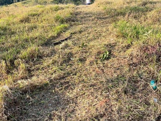 Terreno com Vista para Represa com Financiamento bancário !