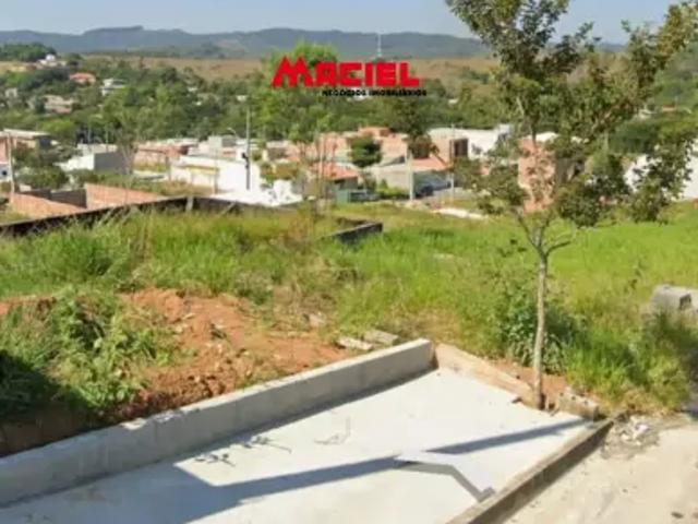 Terreno com Vista Privilegiada no Residencial Dunamis Pronto para Construir