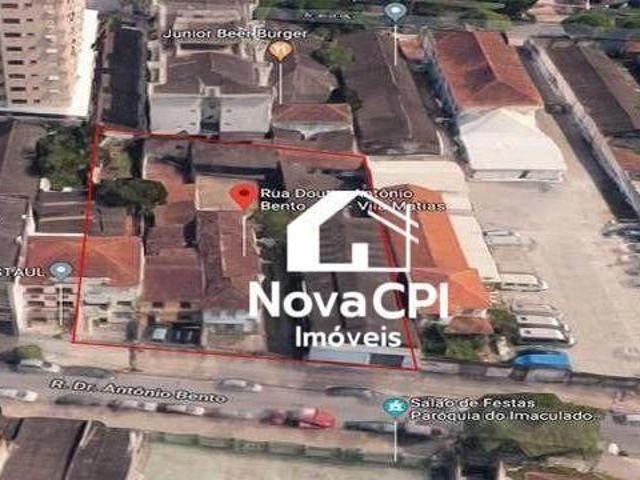 Terreno, com aproximadamente 1.600m²