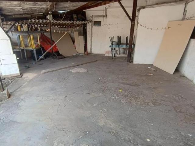 Terreno com Casa à Venda no Arraial Paulista 105m² Construídos em Taboão da Serra
