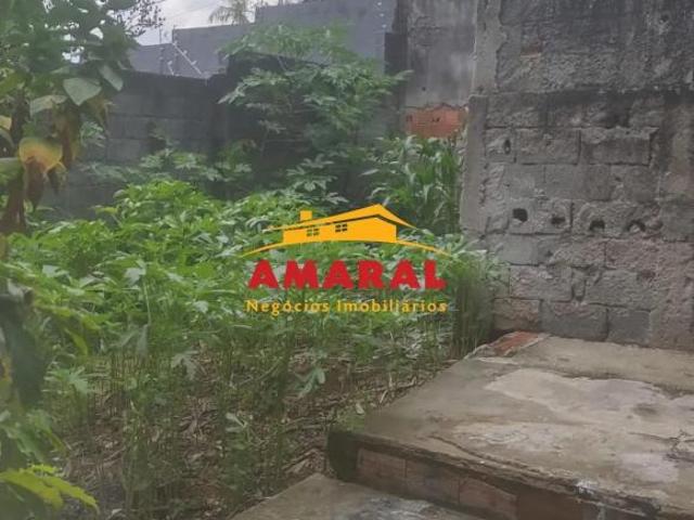Terreno com Casa à Venda no Parque Santa Rosa Suzano, 360 m²