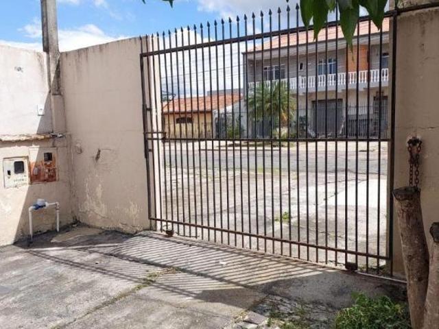 Terreno com Casa à Venda no Pinheirinho Rua Tranquila e Excelente Localização
