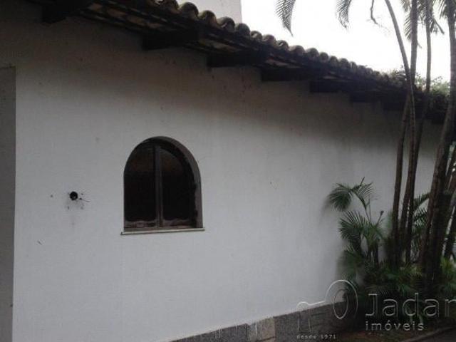 TERRENO COM CASA ANTIGA