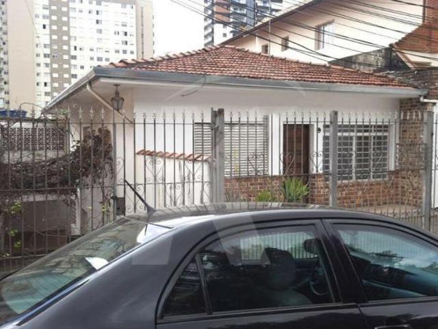 Terreno com casa antiga com 250m2, Próximo Metrô Parada Inglesa