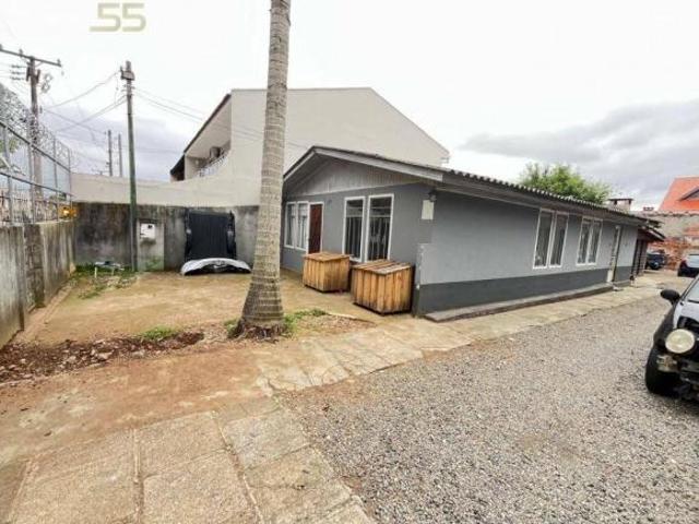Terreno com Casa com 3 dormitórios à venda, 62 m² por R$ 690.000 Novo Mundo Curitiba/PR