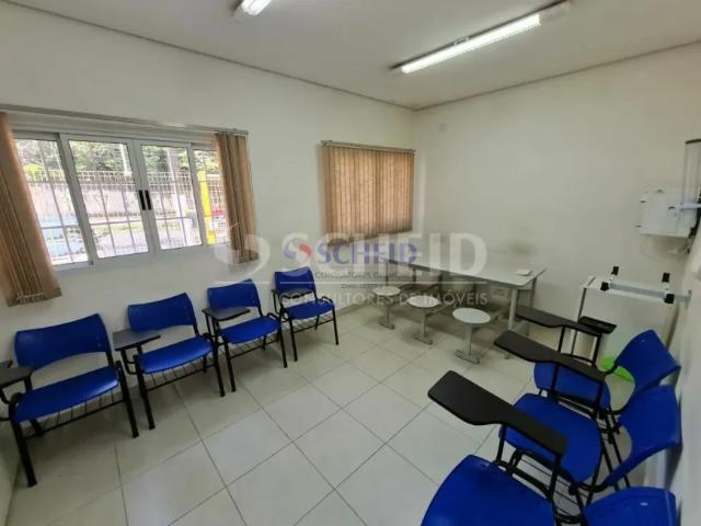 Terreno com casa comercial em excelente localização em Santo Amaro