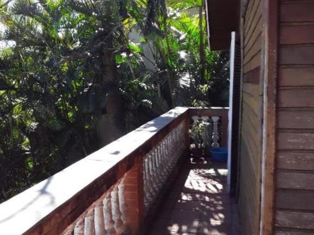 TERRENO COM CASA COND. MARAMBAIA VINHEDO
