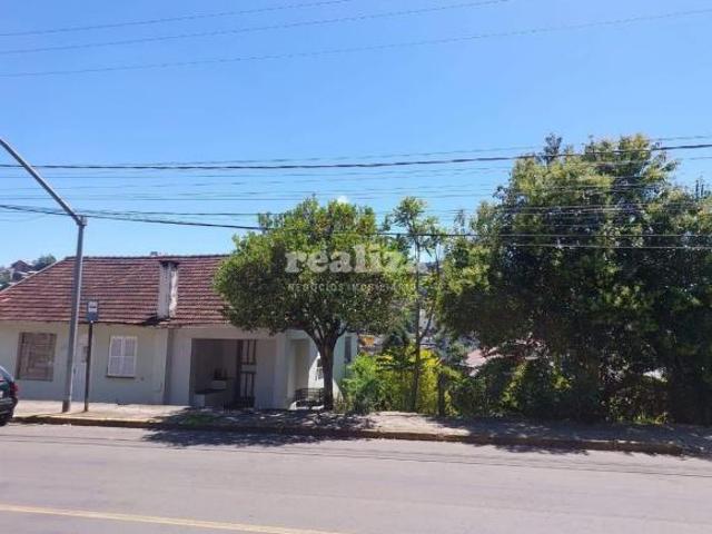 TERRENO COM CASA EM GRAMADO