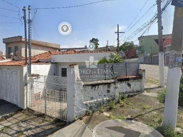 Terreno com casas e galpão na região da Vila Matilde