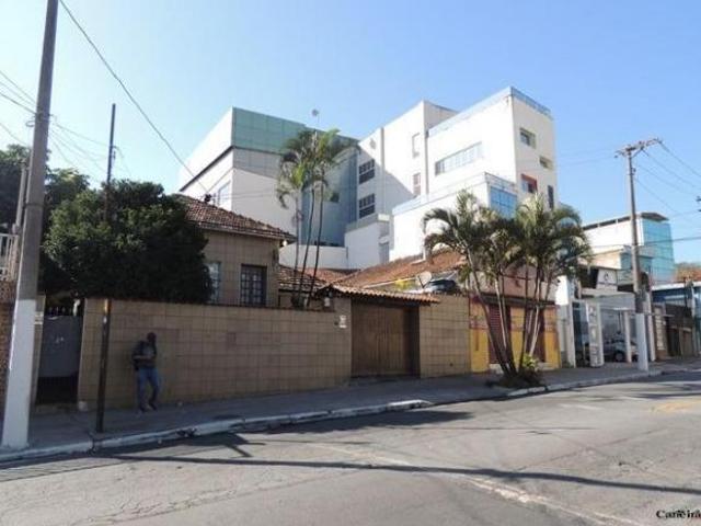 Terreno com casas no coração da Vila Matilde