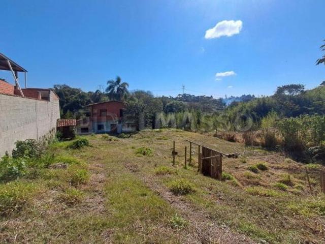 Terreno com construção!