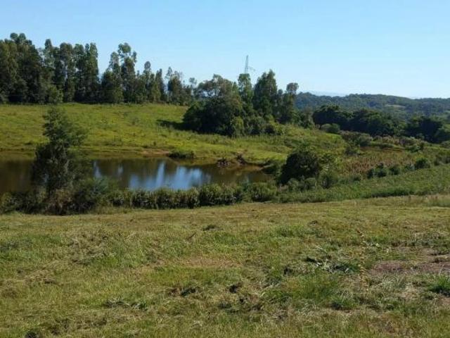 Terreno com de 1880 metros localizado em taquara