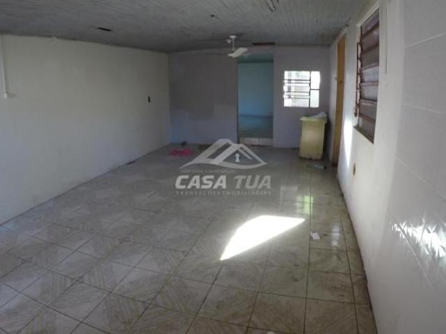 TERRENO COM DUAS CASAS OPERARIA