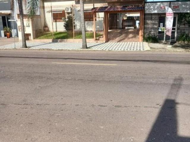 Terreno com duas casas de Alvenaria na Rua Soledade