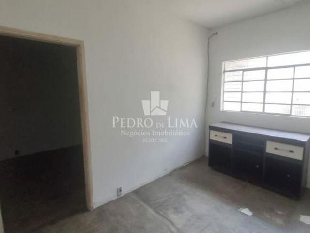 Terreno com duas casas térreas e 1 vaga na Vila Marieta Penha