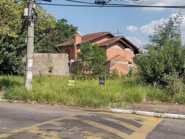 Terreno com Duas Frentes