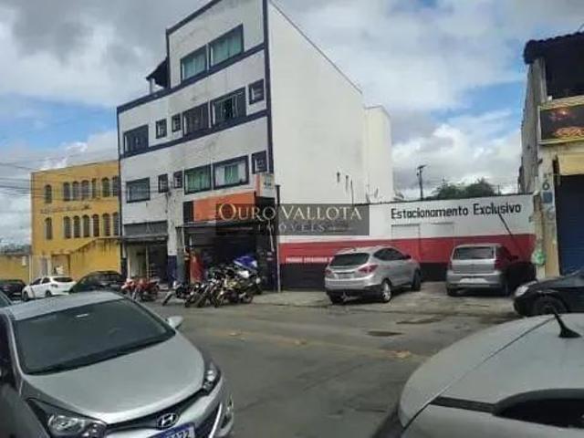 Terreno com escritório 330m²