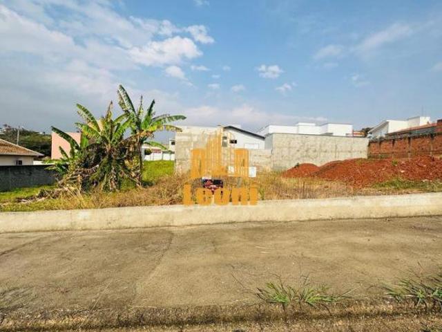 Terreno com excelente localização em rua tranquila