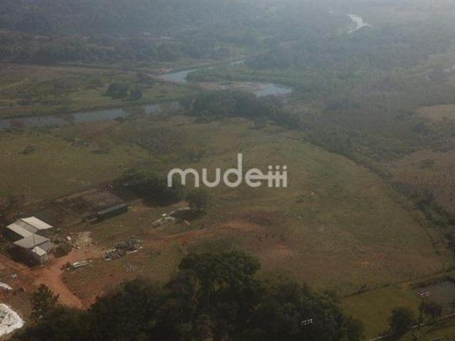 Terreno com excelente potencial construtivo