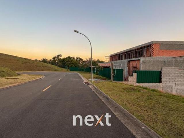Terreno com fundo para reserva Entreverdes