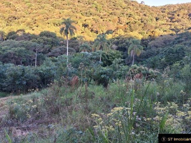 Terreno com Lago e Boa Topografia Próximo ao Hotel Unique Garden! 180mil