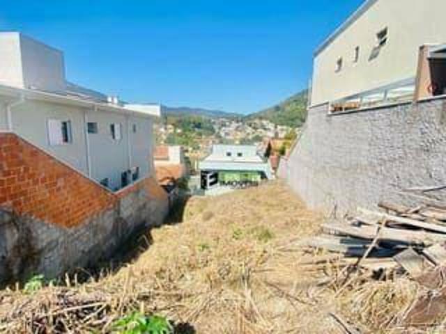 Terreno com linda vista e projeto aprovado para 2 casas no Recreio Maristela!