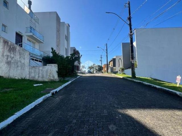 TERRENO COM LINDA VISTA PARA CONSTRUIR NA HIPICA