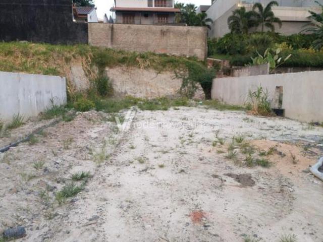 terreno com muro de arrimo, terraplanagem e dreno, pronto pra construir
