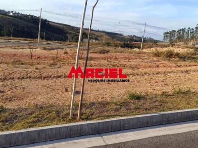 TERRENO COM ÓTIMA LOCALIZAÇÃO NO BAIRRO VILA AMÉLIA
