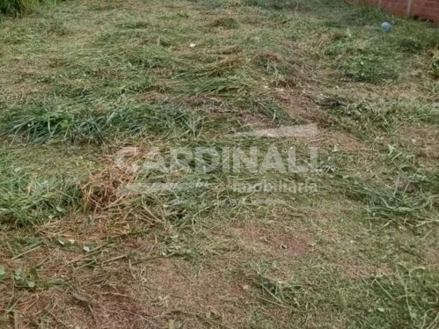 Terreno com ótima localização, pronto para construir