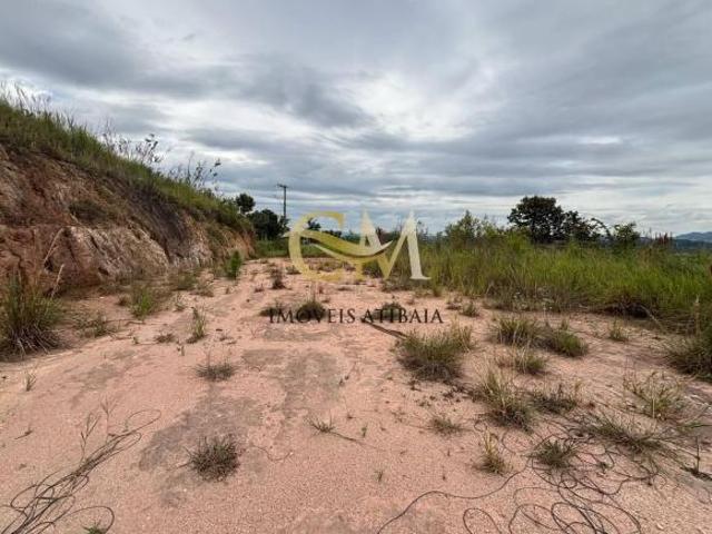 Terreno com platô Jardim Chácaras Brasil Atibaia