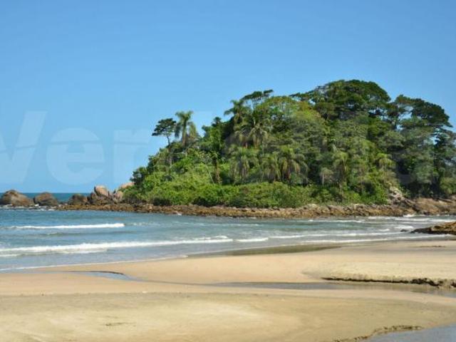 Terreno com projeto aprovado à venda no Condomínio e Praia de Tijucopava, Guarujá