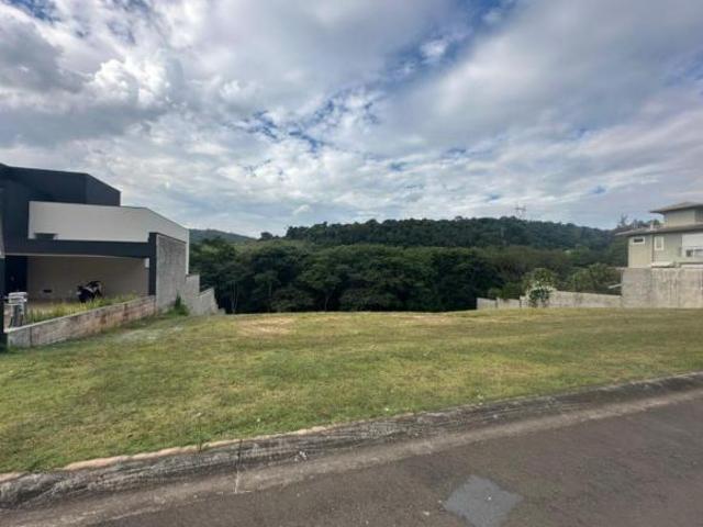 Terreno com projeto aprovado à venda no Condomínio Reserva Santa Isabel, em Louveira/SP