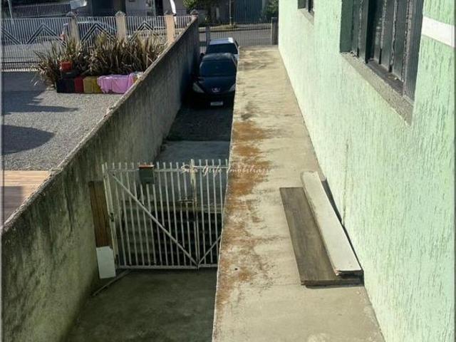 Terreno com Sobrado à Venda no Pinheirinho – Excel