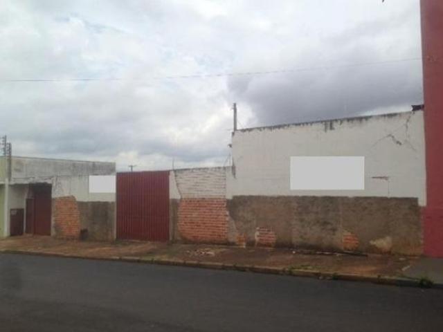 Terreno com sobrado | Aqui na Imobiliária Rosa e Rangel