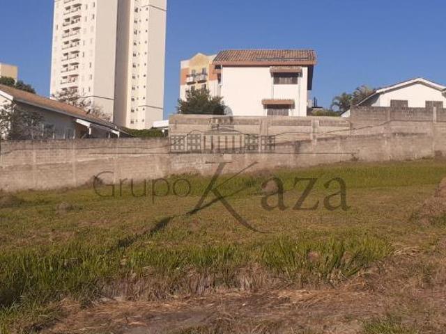 Terreno Comercial Urbanova 540m²