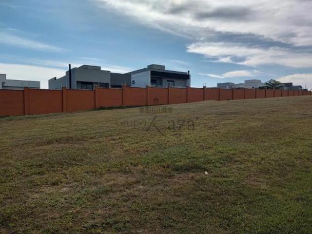 Terreno Comercial Urbanova Condominio Residencial Alphaville I 490m² Estuda permuta