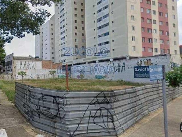 Terreno Comercial / Venda e Locação